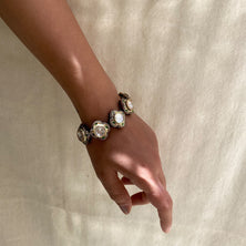 Eterno India - Modern Indian Heirloom